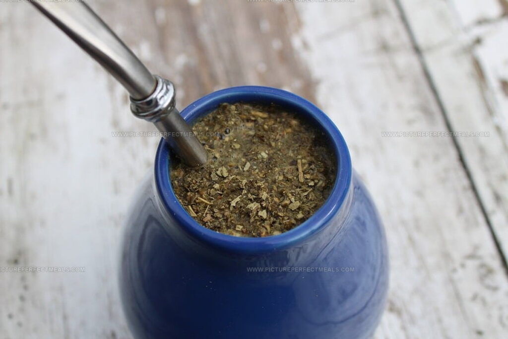 What Does Yerba Mate Taste Like? A Woodland Journey in a Cup - Picture ...
